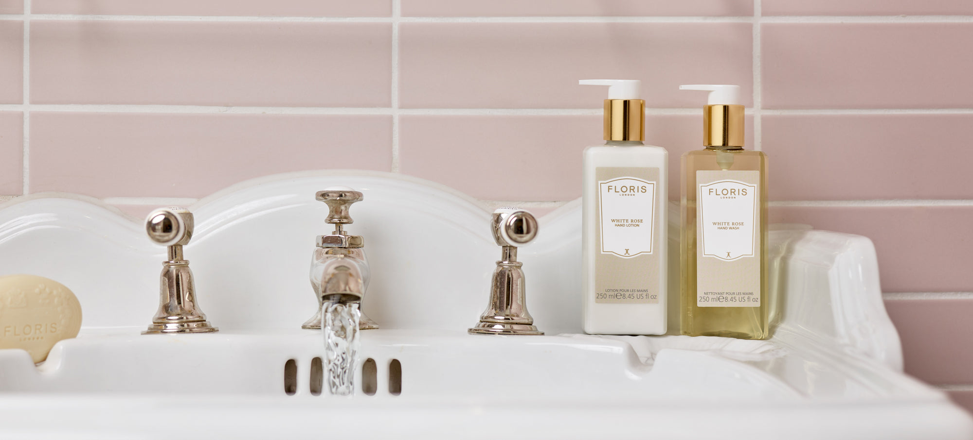 White Rose Bath & Shower Gel | Floris London UK